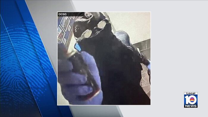 Armed robber entered Disney Springs restaurant, deputies say